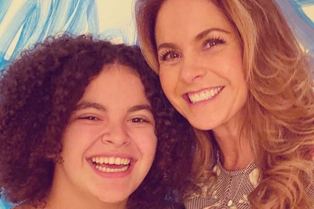 Lucerito Mijares protagoniza su primer comercial de televisión junto a ...