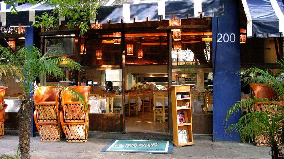 El restaurante Contramar festeja su aniversario número 25 entre amigos