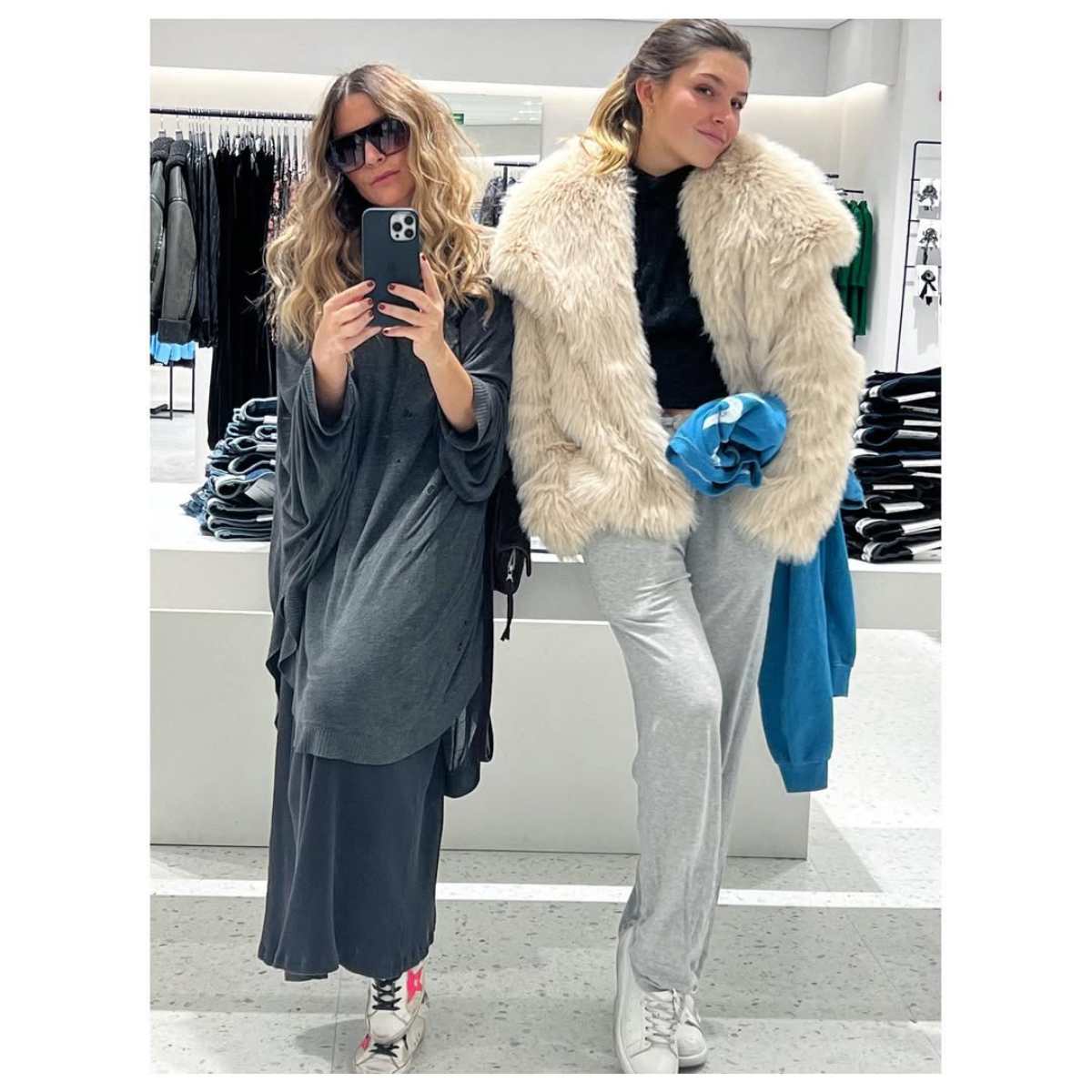 Issabela Camil se asocia con su hija Antonia en un negocio