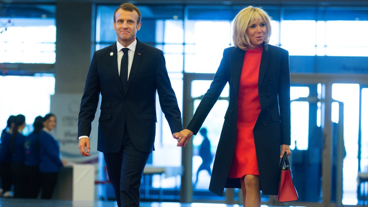 La poco convencional historia de amor de Emmanuel y Brigitte Macron