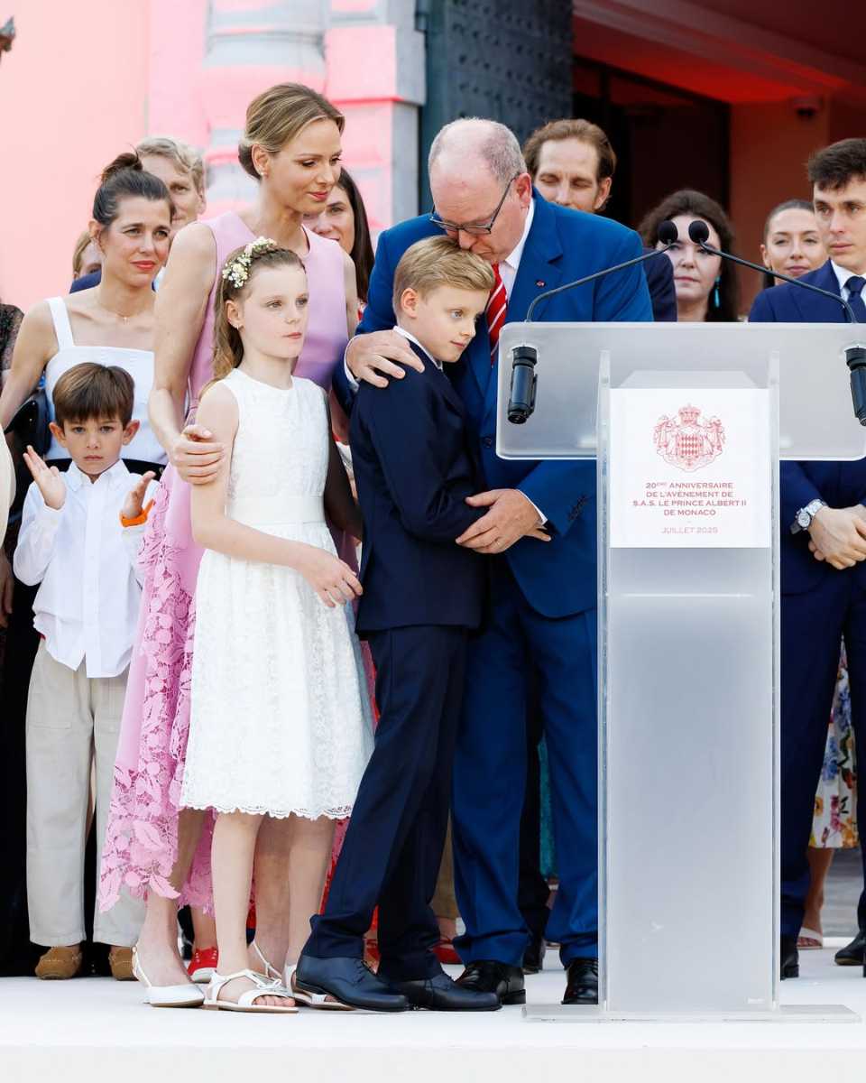 Alberto de Mónaco reúne a toda su familia en su aniversario como príncipe