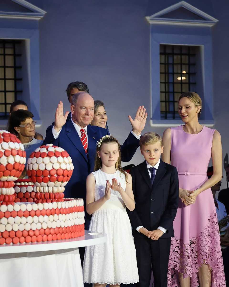 Alberto de Mónaco reúne a toda su familia en su aniversario como príncipe