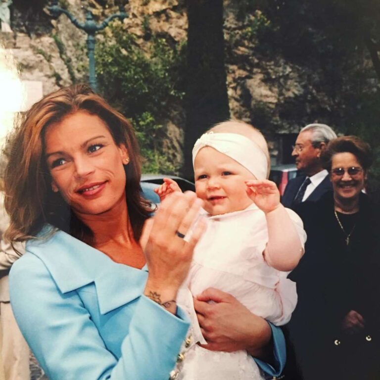 Él es Thomas, el guapo y desconocido medio hermano de Camille Gottlieb