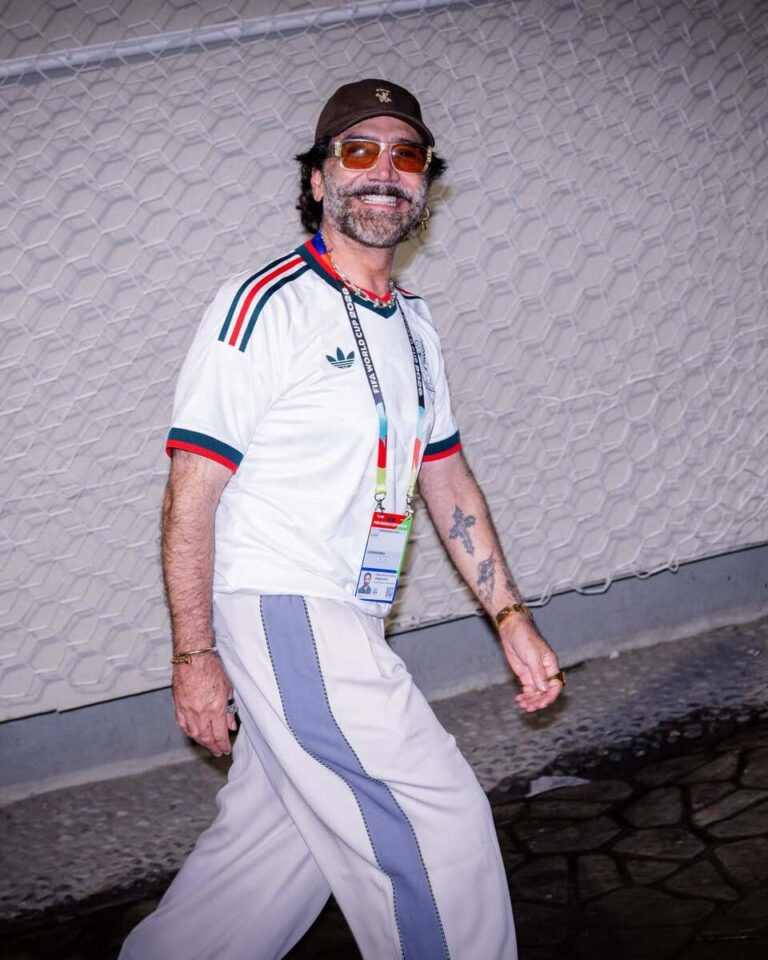 Alejandro Fernández se sincera sobre cantar el Himno Nacional en el Mundial
